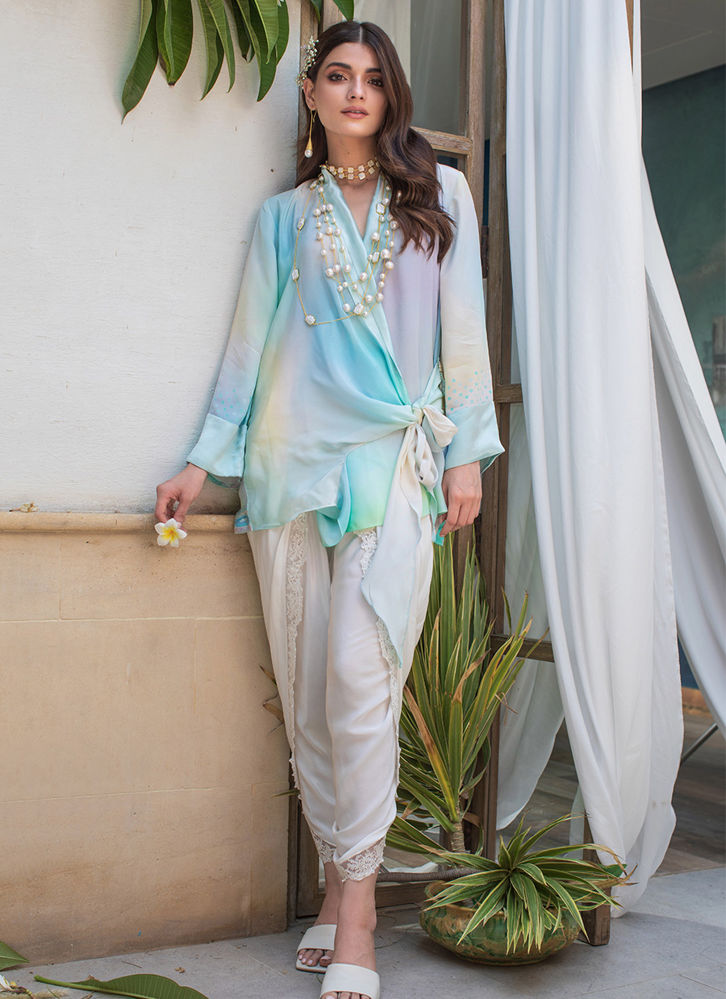 Sunrise wrap with Timeless Appeal | Farah Talib Aziz