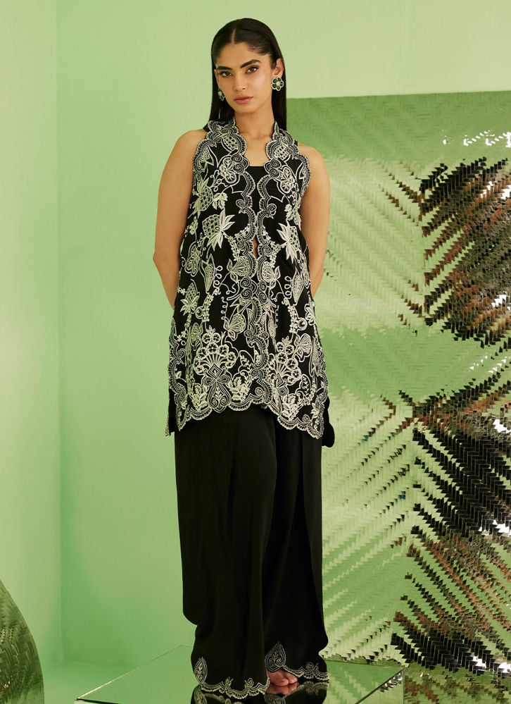 Raiya Jacket (A) with Modern Styling | Farah Talib Aziz