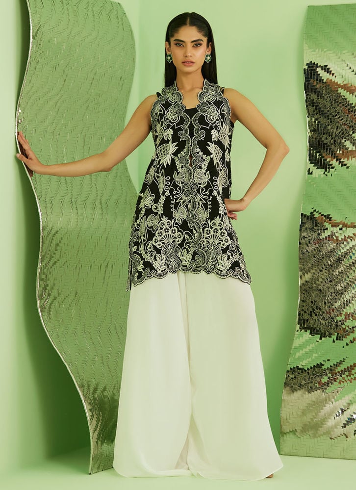 Raiya Jacket (B) with Modern Styling | FTA